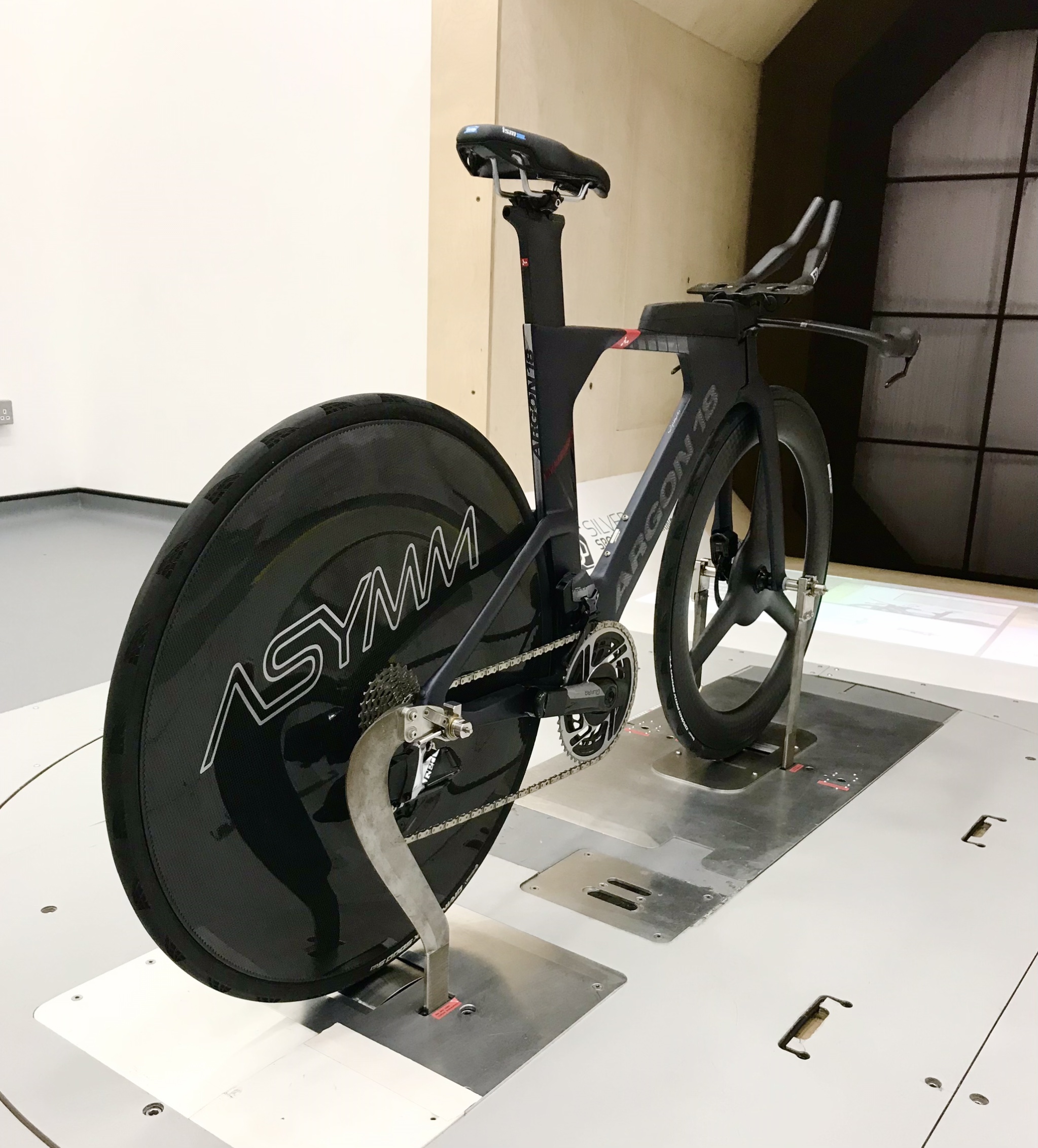 PROJECT 28 (AsymmMax) - Revolver - High Performance Cycling Wheels and ...